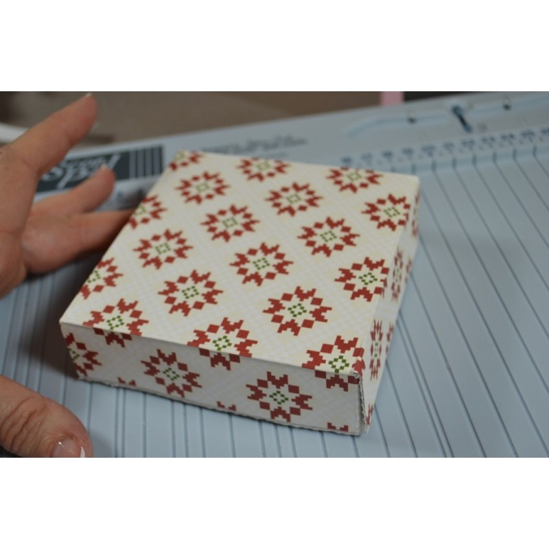 Carton ondulé 22 x 32 cm - Assortiment couleur x 10 pièces de , 11,89 ...