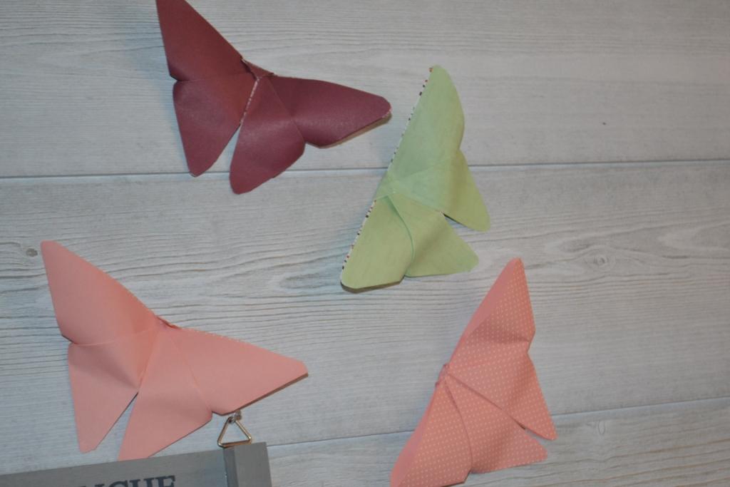 Atelier Scrap / ORIGAMI FACILE : réaliser pliages création de Papillon ...